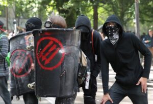 A história por trás dos símbolos antifascistas - Liga Internacional dos ...