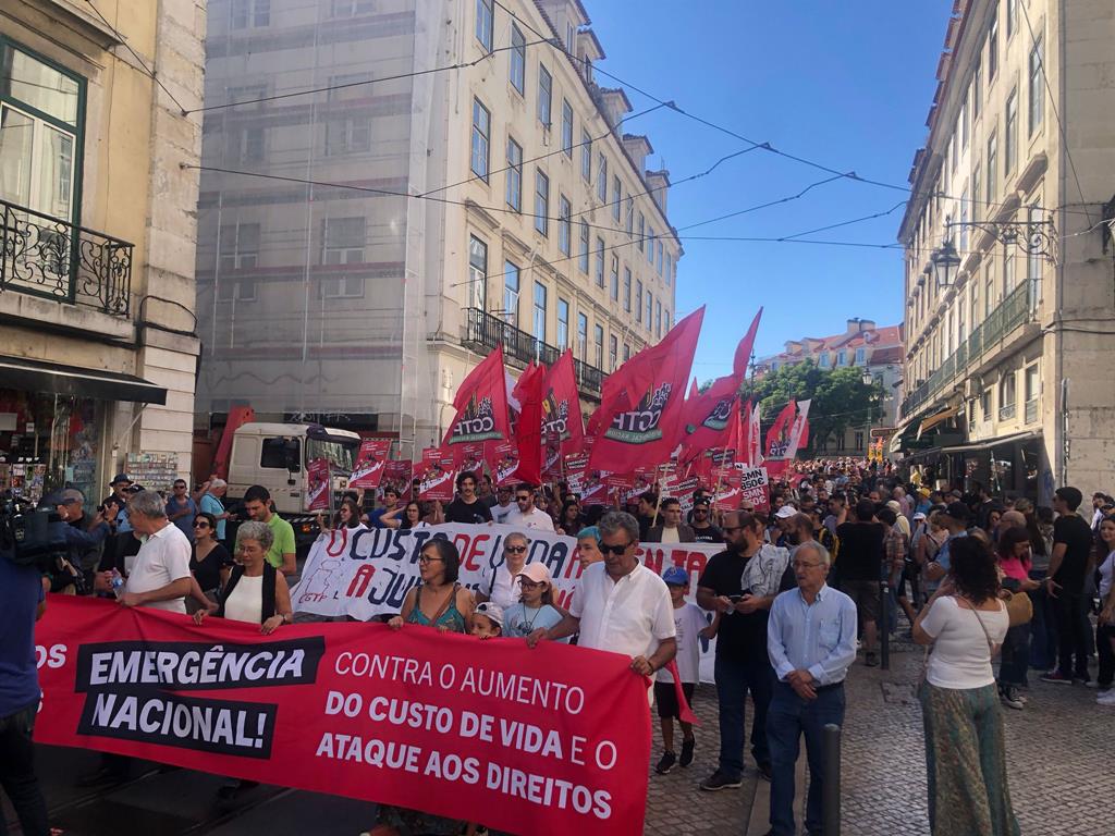 Unificar as lutas, rumo à construção da greve geral - Liga ...